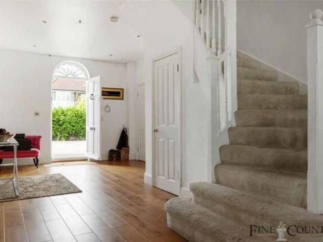 House 6 Bedroom For Sale London Greater London 2500000 ES99236952
