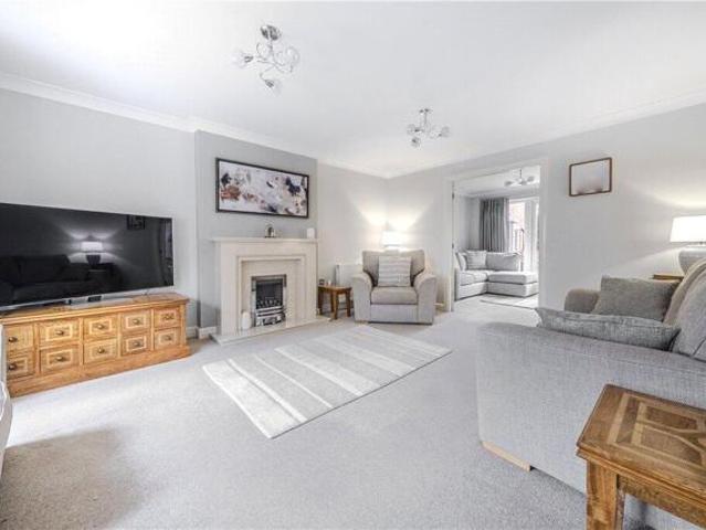 House 6 Bedroom For Sale Leeds Leeds 679950 ES98262566