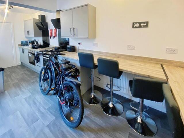 House 6 Bedroom For Sale Liverpool Liverpool 290000 ELS100541170