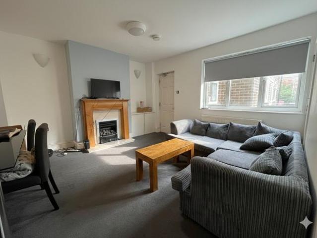 House 6 Bedroom For Sale Luton Luton 450000 ELS99735776