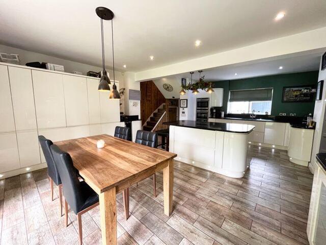 House 6 Bedroom For Sale Mwyndy Mwyndy 780000 ES98233301