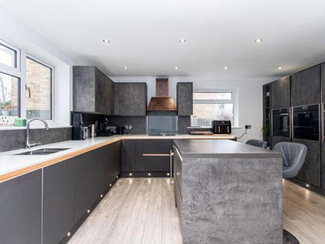 House 6 Bedroom For Sale Surrey Hampshire 875000 ES101955391