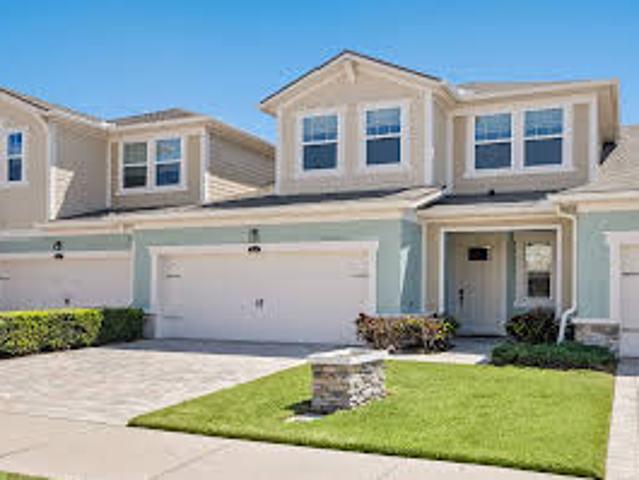 House with pool and garden
