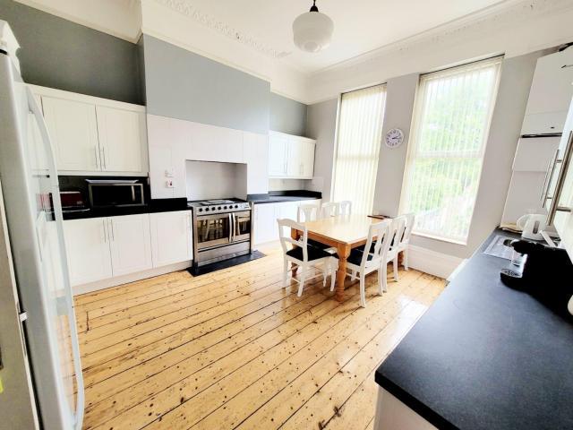 House 7 Bedroom For Rent Liverpool Liverpool 4000 ELS72596222