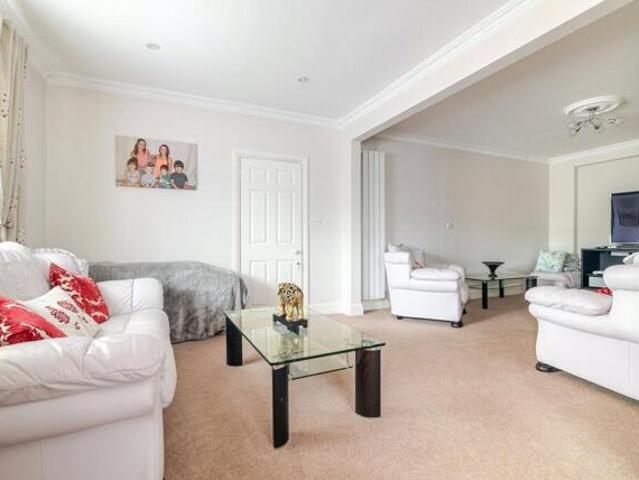 House 7 Bedroom For Sale Wraysbury Surrey 1400000 ES98834950