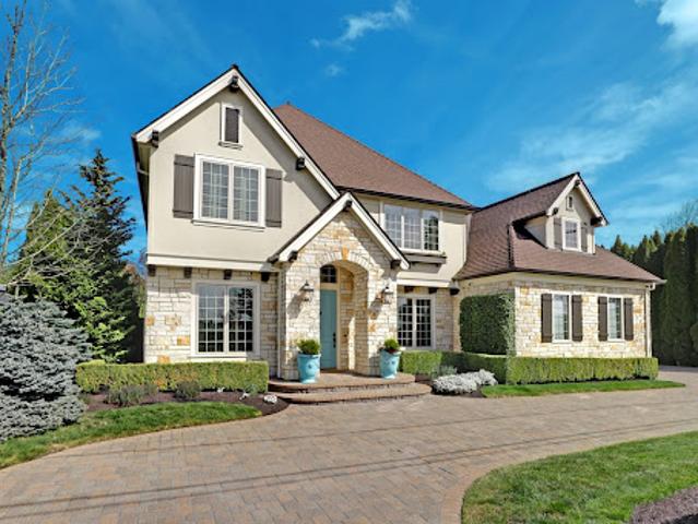 House with garden and terrace