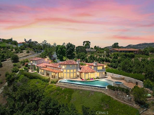 House with pool and terrace