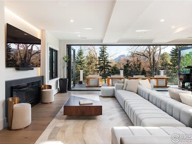 House with garden and terrace