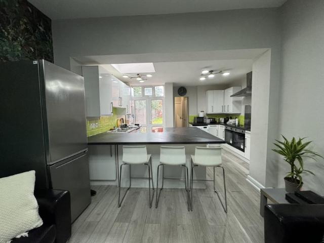 House 8 Bedroom For Rent Selly Oak West Midlands 3432 ES98286342