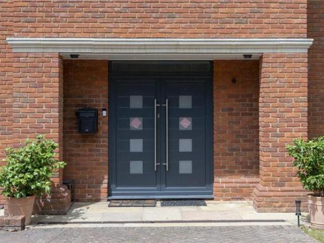 House 8 Bedroom For Sale Kingston Upon Thames Greater London 4200000 ELS98766153