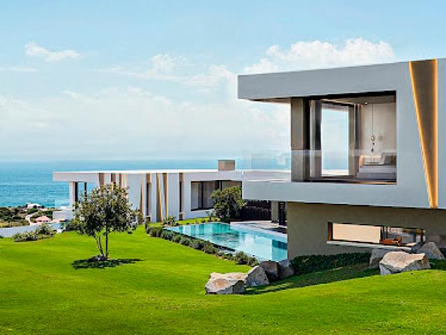 House with pool and garden