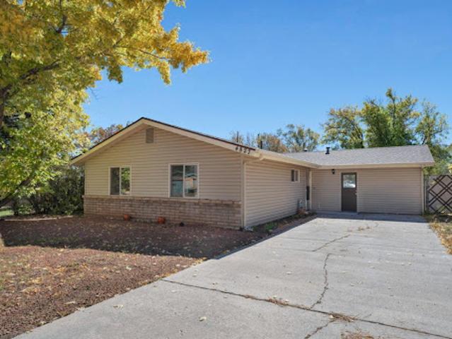 House with garden