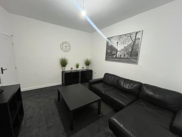 House 1 Bedroom For Rent Stockport Greater Manchester 600 ELS99682008