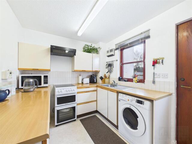 House 1 Bedroom For Sale Silverglades Silverglades 145000 ES99290123