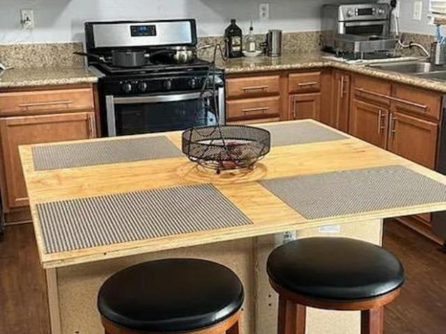 house 1 bedroom, Lancaster CA 93535 DS87892783