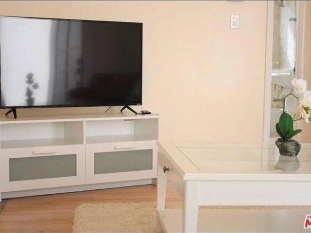 house 1 bedroom, Santa Monica CA 90403 DS88189002
