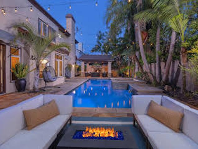 House with pool and garden