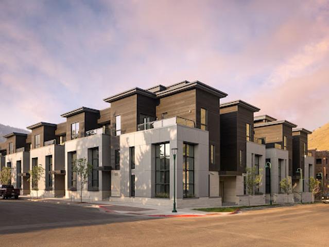 House with terrace