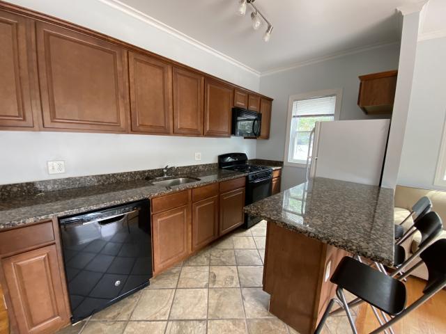 house 2 bedroom, Ann Arbor MI 48104 DS83189668