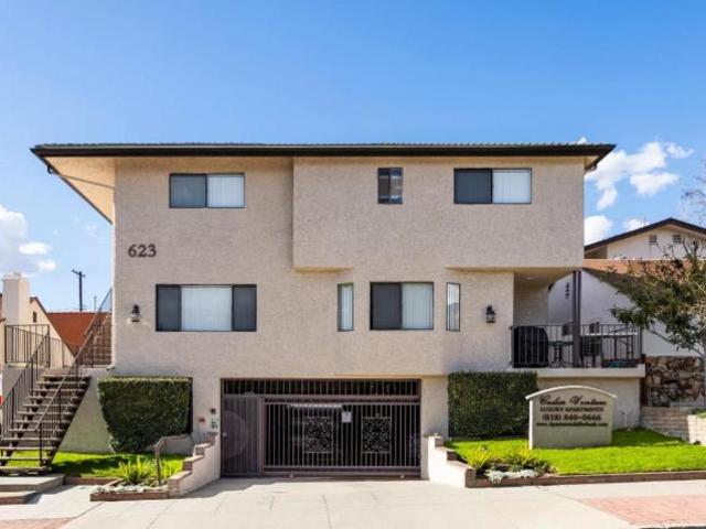house 2 bedroom, Burbank CA 91501 DLS88063089