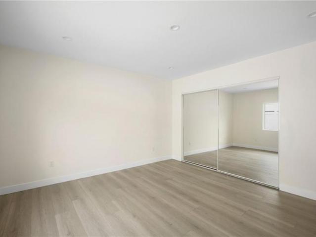 house 2 bedroom, Burbank CA 91504 DS89722249
