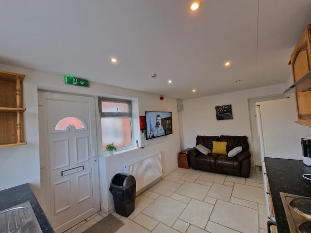House 2 Bedroom For Rent Coventry Coventry 2698 ELS72237984