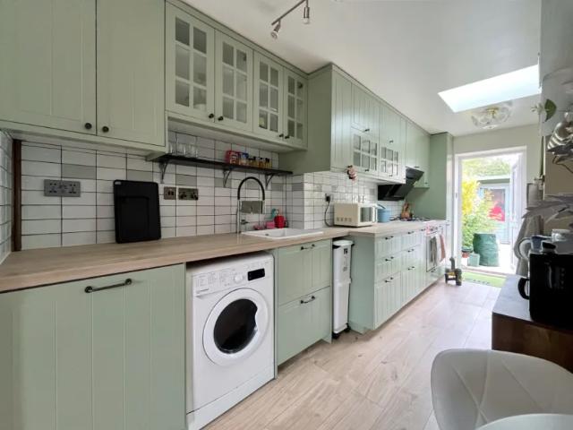 House 2 Bedroom For Rent Cambridge Cambridge 3384 ES83243729