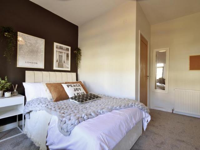 House 2 Bedroom For Rent Fishponds South West 1390 ELS102052570
