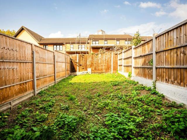 House 2 Bedroom For Rent London London 3900 ES100088040