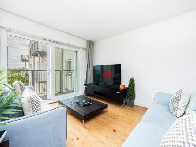 House 2 Bedroom For Rent London London 3969 ES78790360