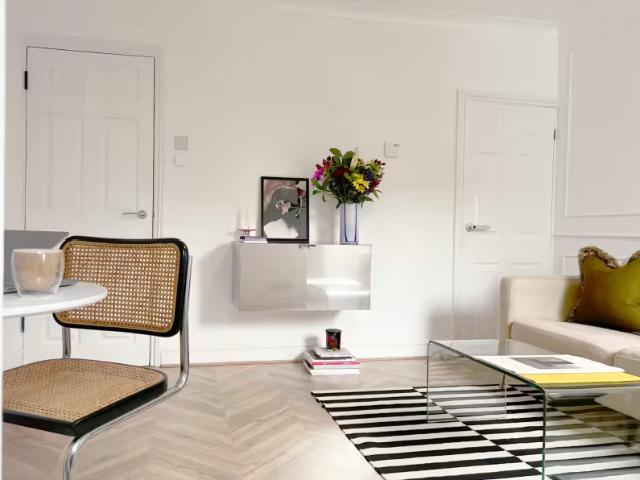 House 2 Bedroom For Rent Reading Reading 2400 ELS97942571