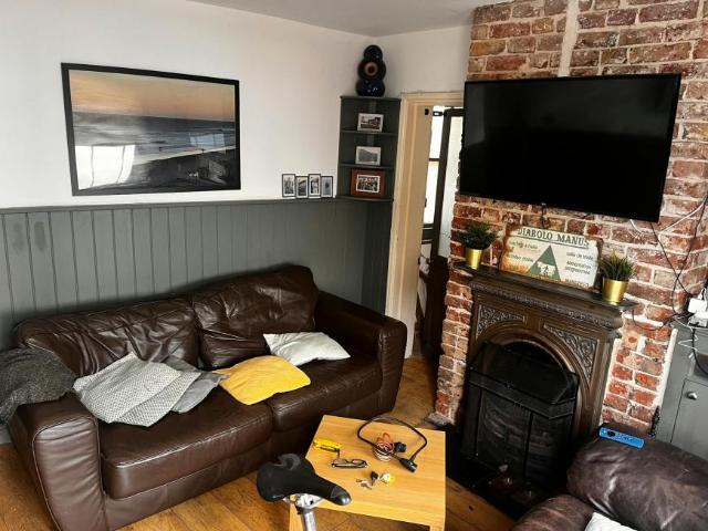 House 2 Bedroom For Rent Whitstable Whitstable 1800 ES93916945
