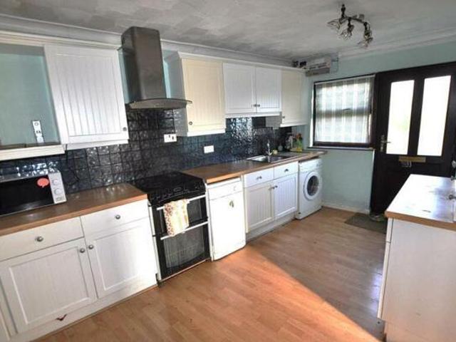 House 2 Bedroom For Sale Carmarthen Carmarthenshire 72000 ES101674845