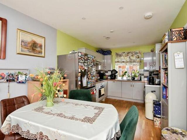 House 2 Bedroom For Sale Chatham Medway 260000 ELS99236931