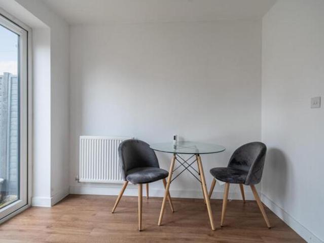 House 2 Bedroom For Sale Cheltenham Gloucestershire 280000 ES98969157