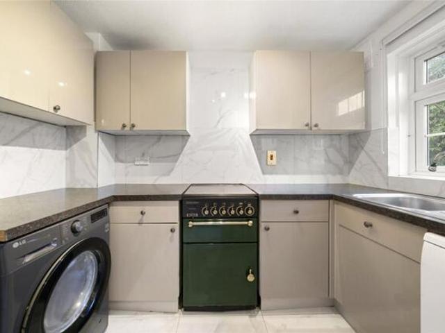 House 2 Bedroom For Sale Chessington Greater London 400000 ELS100786736