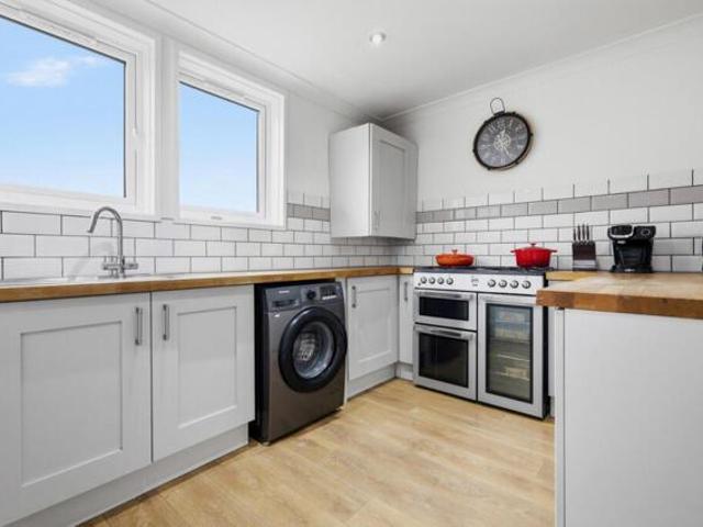 House 2 Bedroom For Sale Chigwell Essex 425000 ELS100456899