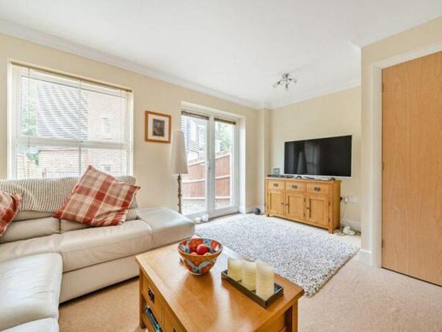 House 2 Bedroom For Sale Chineham Hampshire 365000 ELS99344594