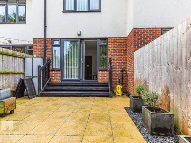House 2 Bedroom For Sale Christchurch Dorset 300000 ELS99029105