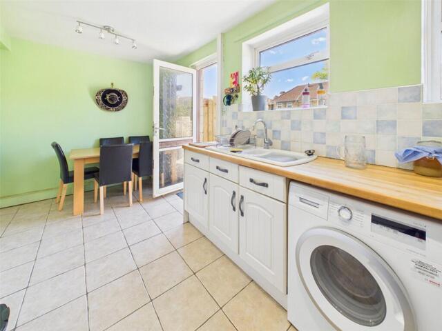 House 2 Bedroom For Sale Bath Bath And North East Somerset 290000 ES99840585