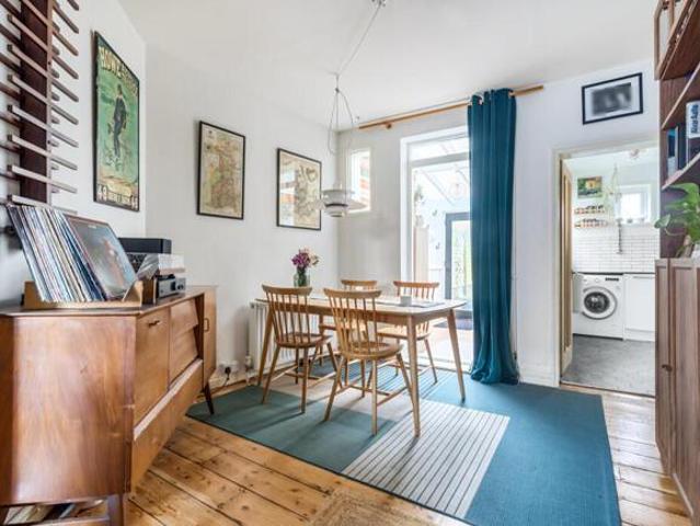 House 2 Bedroom For Sale Bath Bath And North East Somerset 350000 ELS98648836