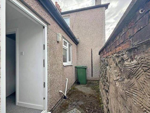 House 2 Bedroom For Sale Bangor Gwynedd 110000 ELS100824887