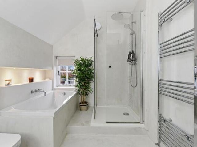 House 2 Bedroom For Sale Banstead Surrey 490000 ES99926134