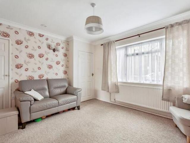 House 2 Bedroom For Sale Beaconsfield Buckinghamshire 450000 ES99277805