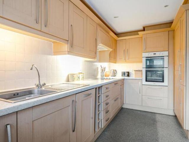 House 2 Bedroom For Sale Beaconsfield Buckinghamshire 500000 ES100503343