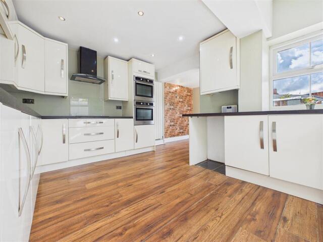 House 2 Bedroom For Sale Brereton Cheshire 230000 ES98204948