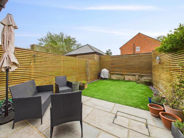House 2 Bedroom For Sale Buckinghamshire Berkshire 475000 ES99161857