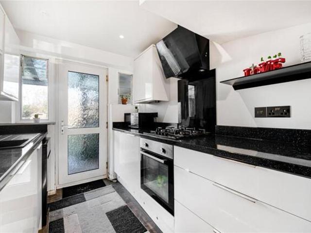 House 2 Bedroom For Sale Burgess Hill West Sussex 300000 ES101676338