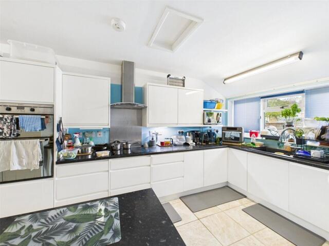 House 2 Bedroom For Sale Gloucester Gloucestershire 250000 ELS101025752