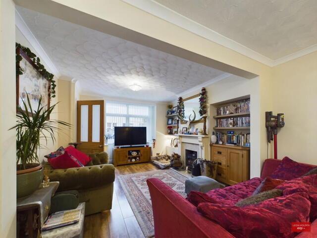 House 2 Bedroom For Sale Gloucester Gloucestershire 250000 ES99736022